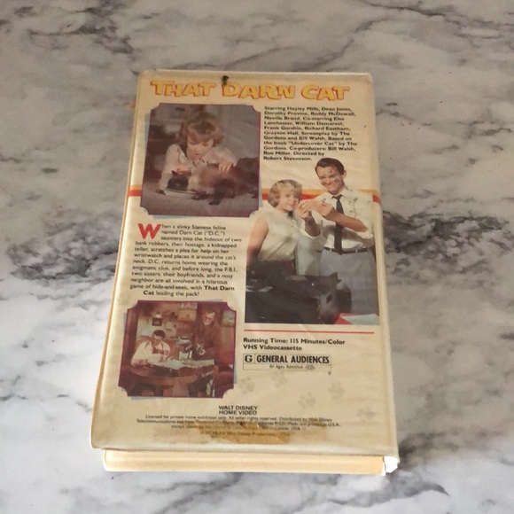 Disney | Toys | Walt Disney Home Video That Darn Cat Vhs | Poshmark
